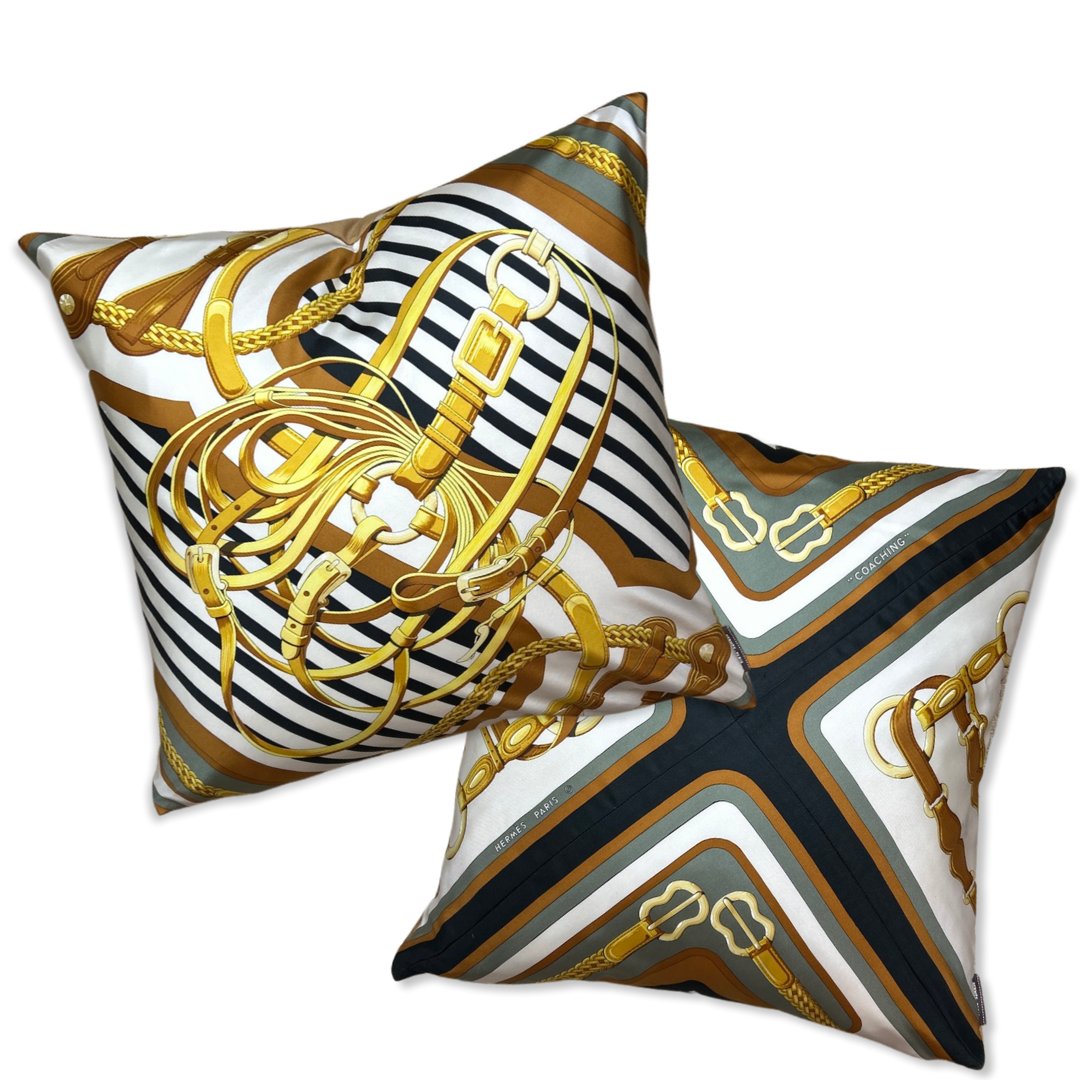 HERMES Coaching Vintage Silk Scarf Pillow – Vintage Luxe Up